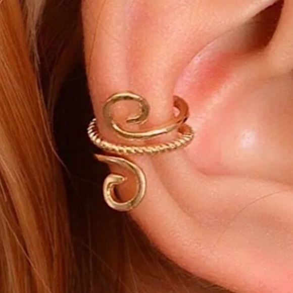 Jewelry | 125new Large Gold Layered Swirl Ear Cuff Single Earring ...